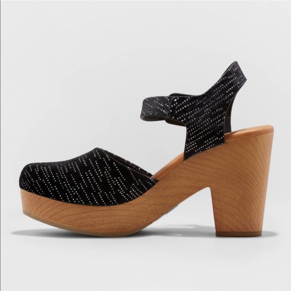 Universal Thread | Shoes | Universal Thread Marcia Heeled Clogs | Poshmark